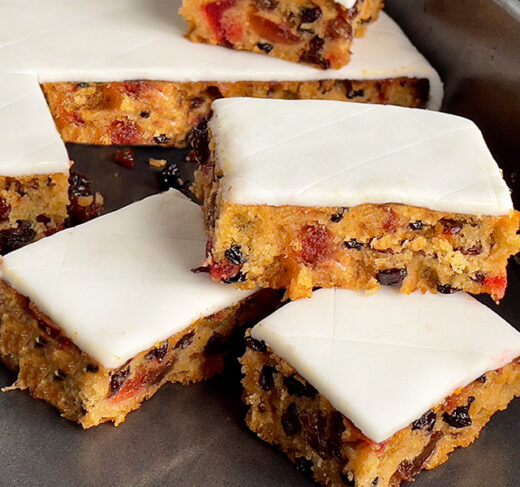 4 Easy Fruit Cake Recipes (No Alcohol) ⋆ The Gardening Foodie