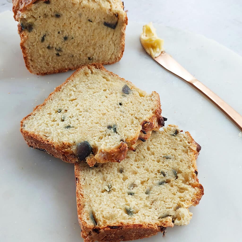 Quick Garlic and Onion Bread (No yeast) ⋆ The Gardening Foodie