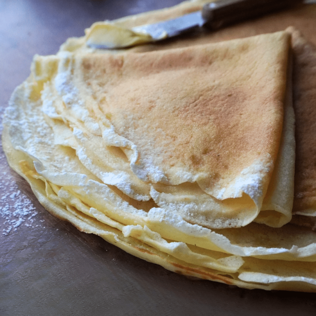 How to make French Crepes (Quick and easy recipe)