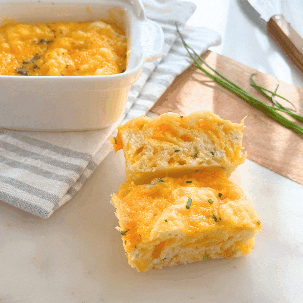 4-Ingredient Microwave Cheese Bread (ready in 2 minutes) ⋆ The ...